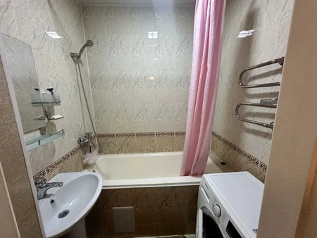 Срочно сдаю шикарная 3х ком кв-ра ул Бабур $800!