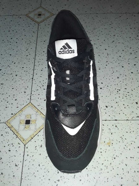 продаю  новые качественные кроссовки Reebok р 43 звоните смело