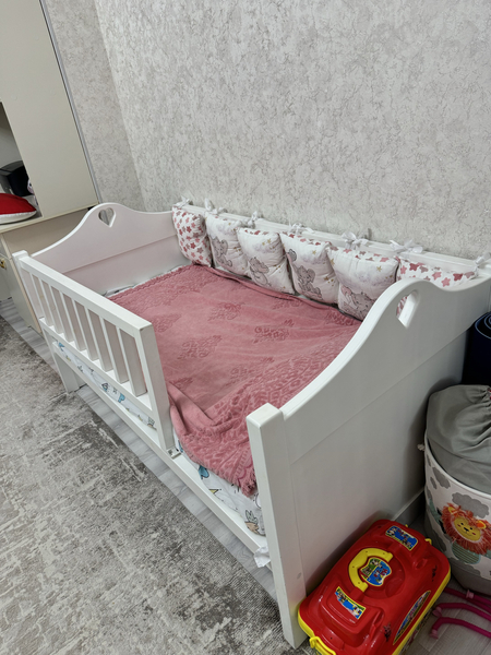 Продам детскую кровать