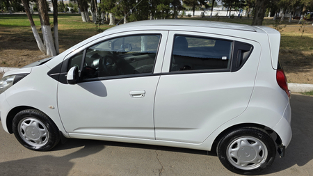 Chevrolet spark 2015