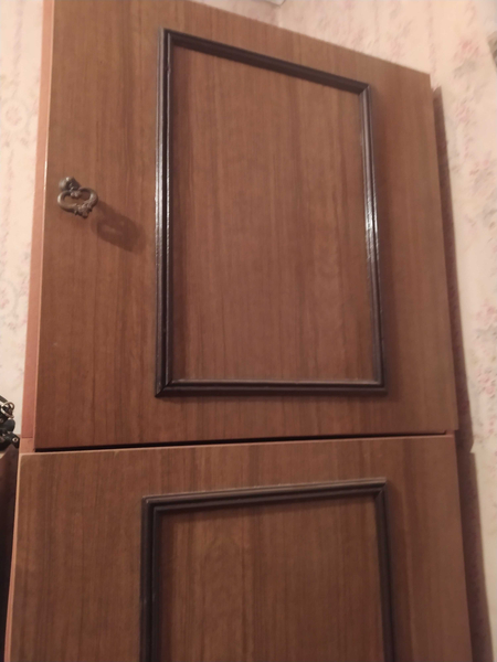 Шкаф шифонер в хорошем состоянии