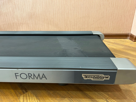 Беговая дорожка Technogym, Italia