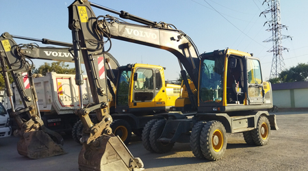 Хар хил турдаги екскаваторлар хизмати.Hyundai 55,Hyundai 140,Dossan190