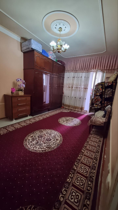 Продаётся 4-х комнатная квартира в Сергели 7