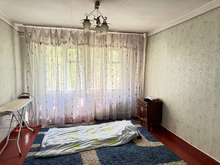 Срочно продаю свою 3 х КОМ КВАРТИРУ СЕРГЕЛИ Спутник 4 . 2 эт /2  ж/д.