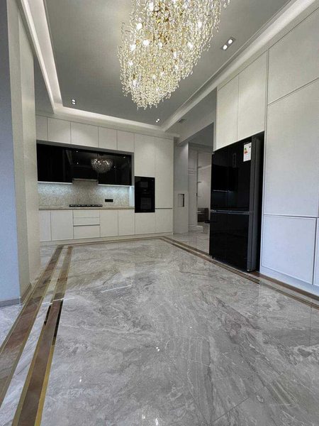 V3490 4/5/10 ЖК Darhan Avenue Ор.р: Дархан ул.Асака 156м2 евро ремонт