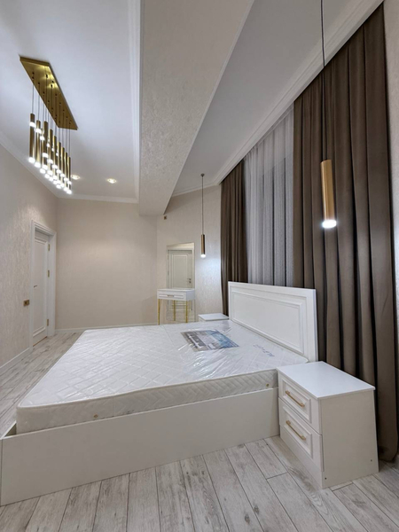 Продается 3 ком. Квартира на 2 этаже площадью 95 кв.м. В Согдиане
