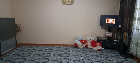Jizzax viloyati Mirzachol tumani 4 xonali uy sotiladi