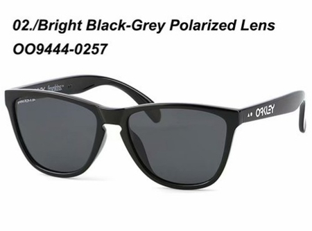 Oakley Frogskins (USA) очки с поляризацией и защитой от ультрафиолета