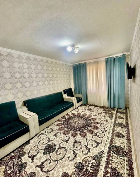 | Продам квартиру 1комнатную с балконом 1/3 на 8кв Чиланзара