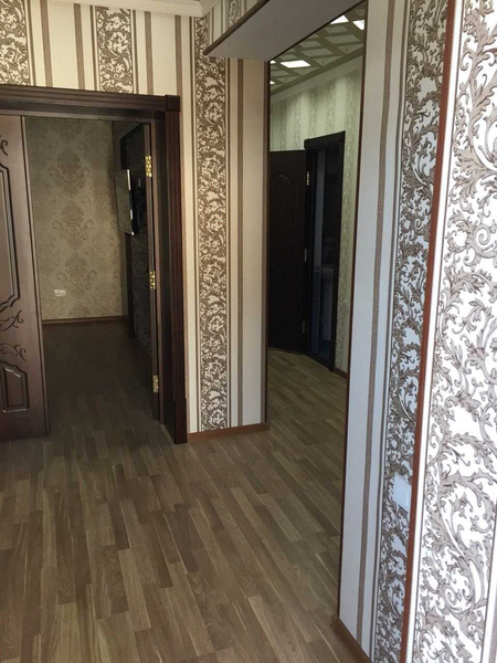 Karmana tumani Narpay Kamolot Massivi 2 qavatli 4 xona  katej sotiladi