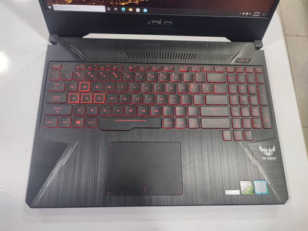 Asus tuf gaming core i7 ideal holatda grafika uchun