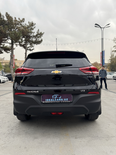 Tracker2 LTZ qora ideal xolatda
