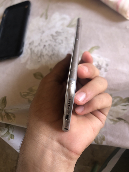 Iphone 6  xolati alo