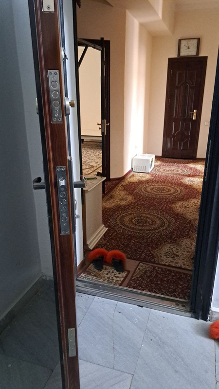 3 xonalik kvartira sotiladi!