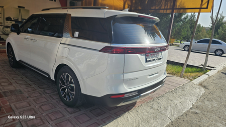 KIA carnival prestige