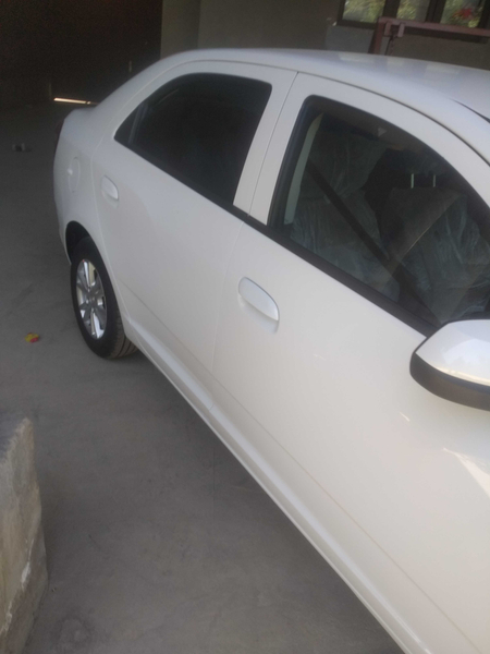 Kobalt oq yengi kelishiladi