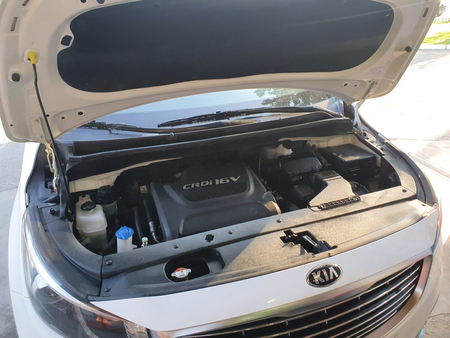 Kia Carnival 8 местный