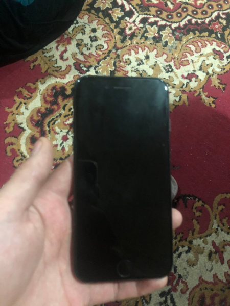 Iphone 7 продаетсья причина купила другой!