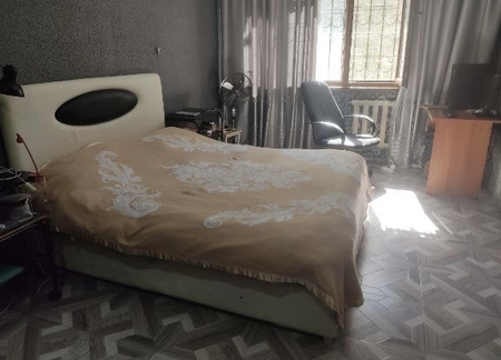 Срочно продаётся 1в2 комнатная с ремонтом,обстановкой. Кадышева.