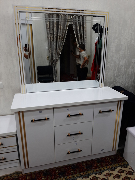 Sifatli mebel Urganch bozor