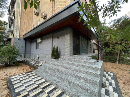 Продается Офис Мирзо- улугбекский р 56 кв. м Ц1