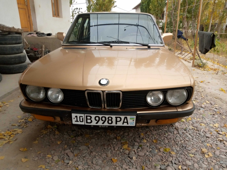 Bmw 520i sotiladi yoki almashamiz bmw 318 troyka yoki vaz 21099 ga