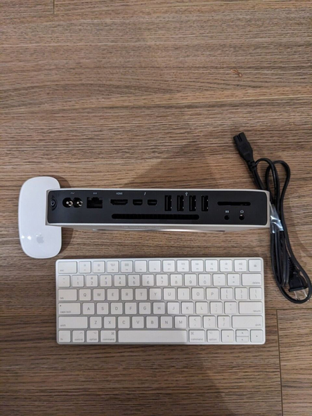 Apple Mac Mini Late 2014 + Magic keyboard  and mouse
Macig keyboard 2