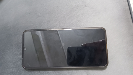 Srochna sotiladi Realme note 50