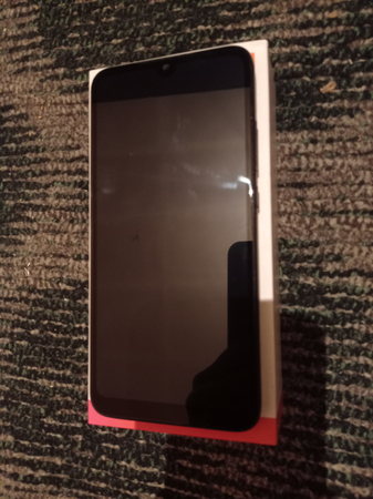 Redmi 7 black 3/32gb srochna sotladi