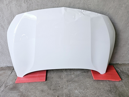 Chevrolet Monza учун родной краскадаги капот ва фара