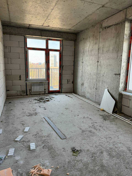 Срочная продажа! ЖК “Manhattan” коробка с перегородками 112м2 сквозная