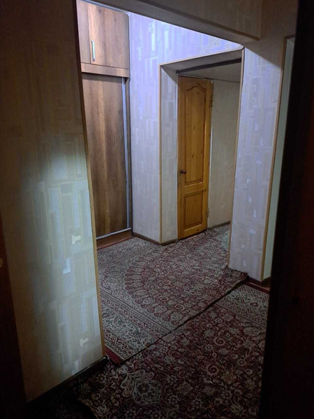 谷 130494 谷 Algaritm 31 kvartalda kvartira sotiladi 3/9/9 70 м²