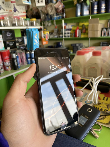 Iphone 7 sotiladi