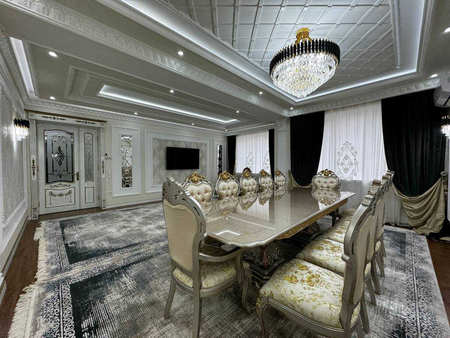 V1394  ПРОДАЕТСЯ 4/4/8  Ц-2  Алайский базар  160м2  евро ремонт