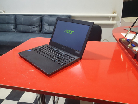 Acer TravelMate|B