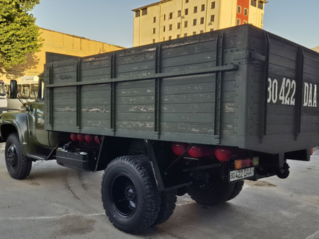 Zil 138 bortlik a’lo xolatda sotiladi.