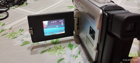Видео камера Panasonic 700x