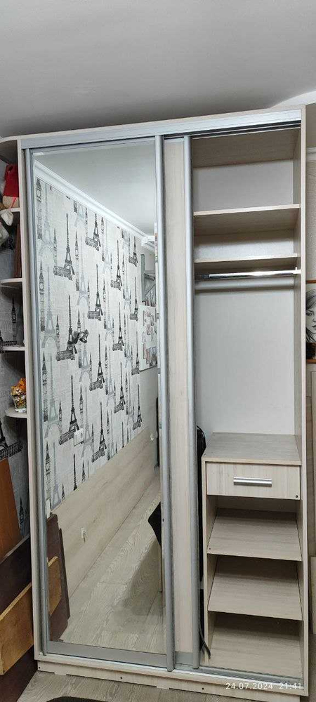 Шкаф купе с ящиком и наружной угловой полкой !