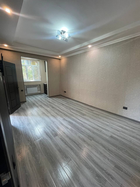 Продам чиланзар 19. Одна комнатная. Балкон 1,5*3