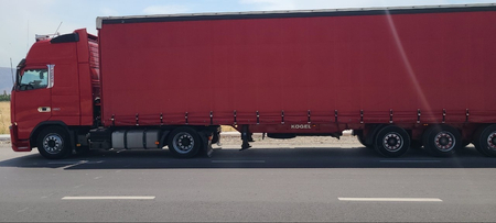 VOLVO FH EURO 5 мега + 460 105Куб KOGEL прицеп сотилади
