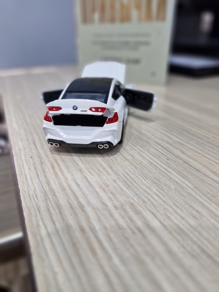 Оригинальная модель BMW M8