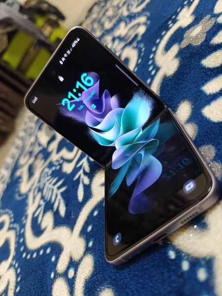 Samsung Galaxy z Flip 3