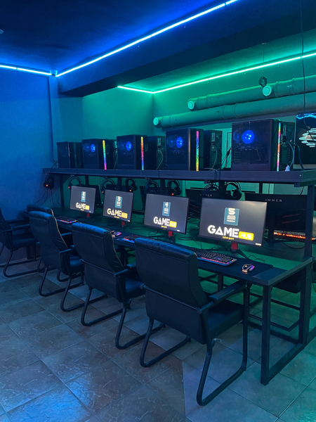 GameHub nomli game club sotuvda