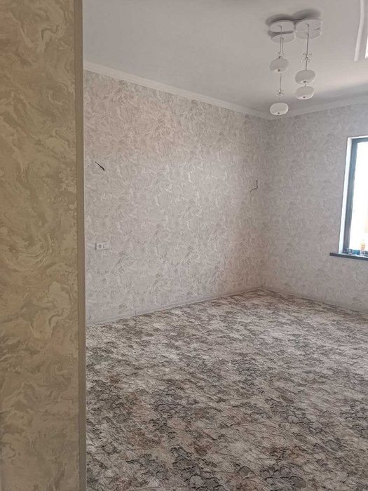 Срочно продам новый и мега огромный коттедж от застройщика