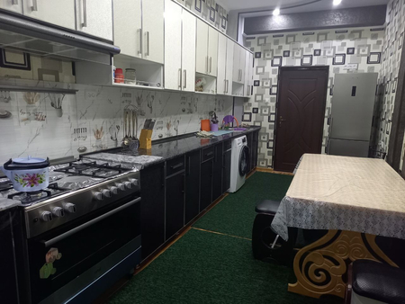 Зарафшон шахарда хамма шароитлари бор квартира