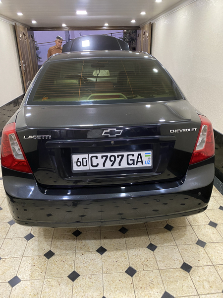 Lacetti 1.8  2011
