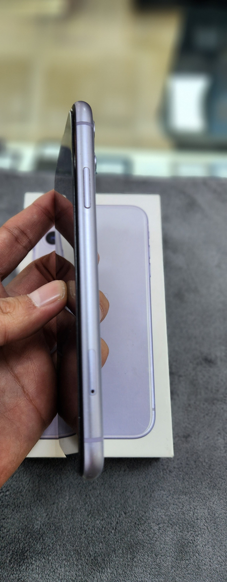 Iphone 11 64gb 84% KHA karobkali
