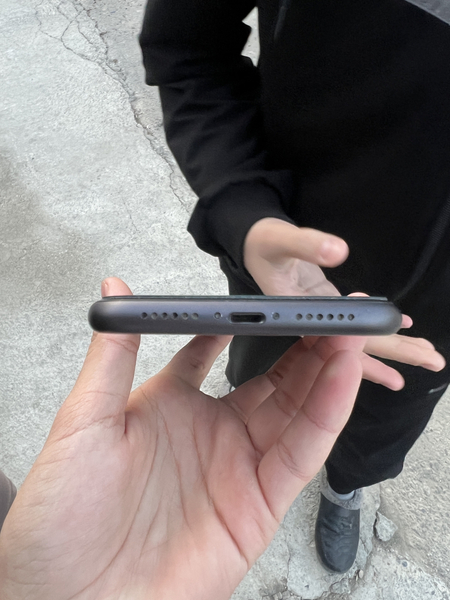 iPhone 11 64gb в идеальном состоянии