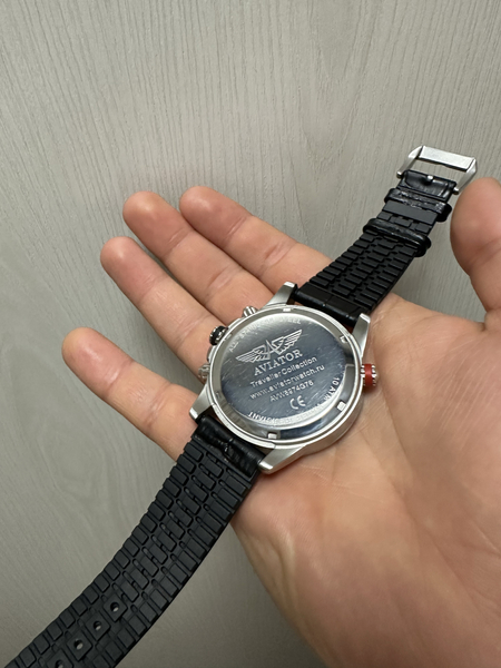 Aviator часы